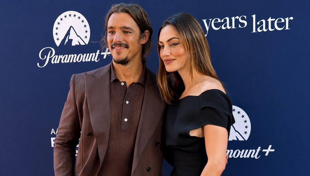 Interview: Phoebe Tonkin and Brenton Thwaites on destiny and navigating ...